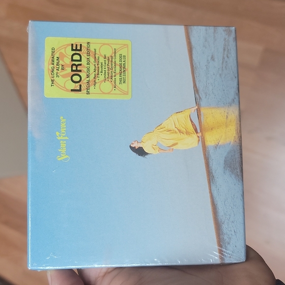 Universal Music | Media | Lorde Solar Power Discless Album | Poshmark
